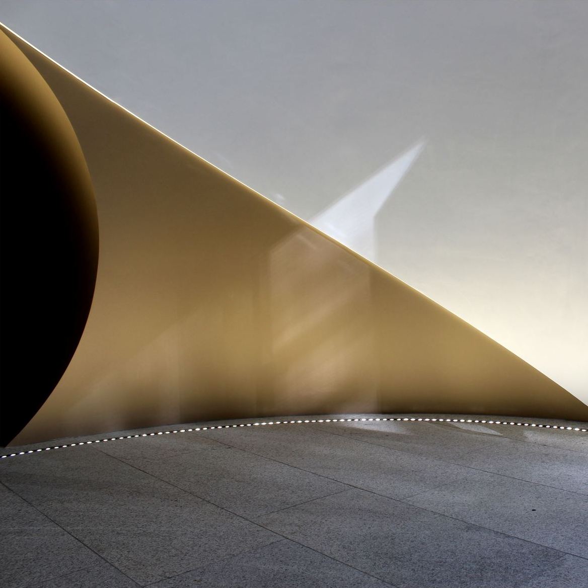 Filix Snakes in Sydney – MESH LIGHTING